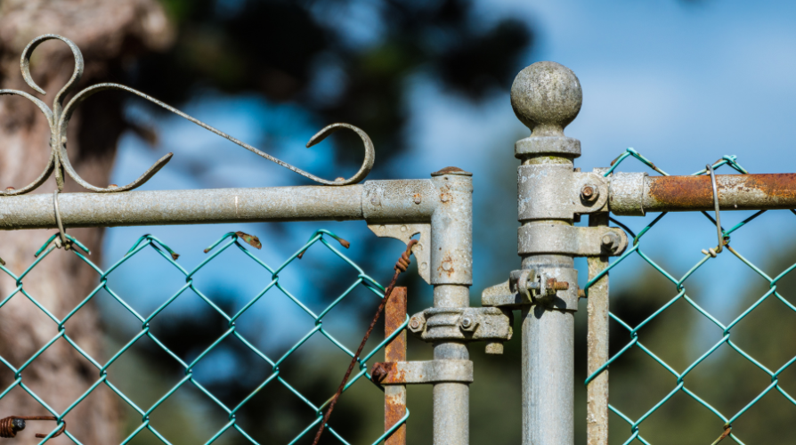 Exploring Chain Link Fence Gates: Types and Best Uses